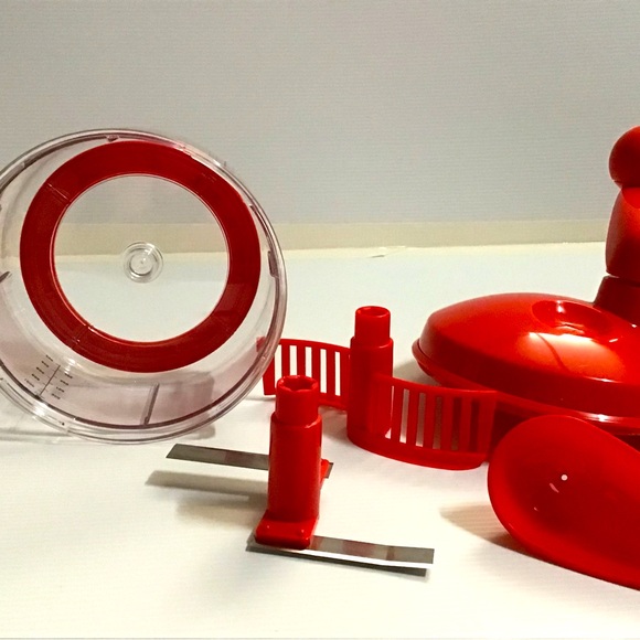 Tupperware | Kitchen | Tupperware Hand Operated Food Chopper | Poshmark